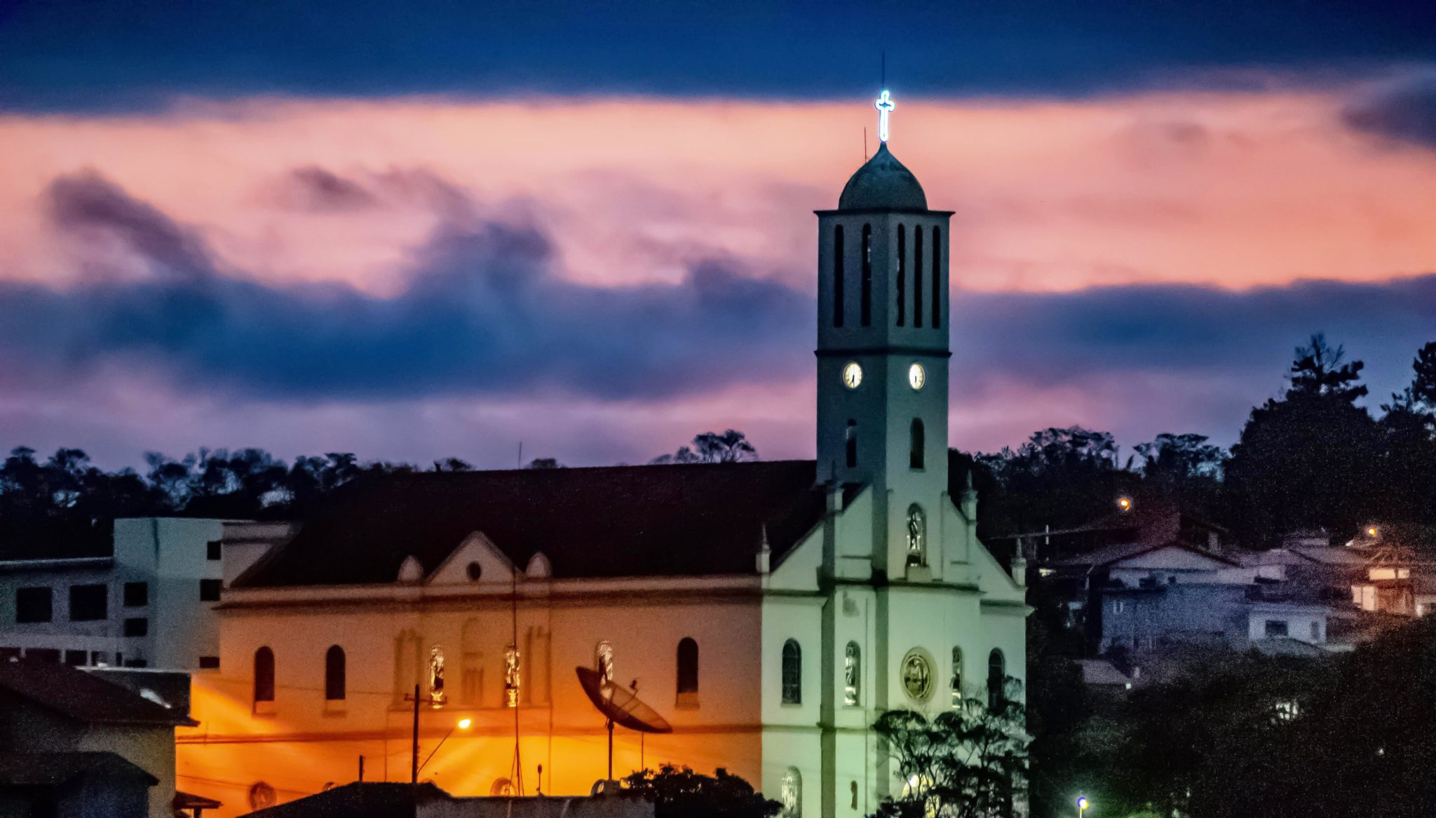 IGREJA MATRIZ DE SANTA ISABEL – Guia da Cidade
